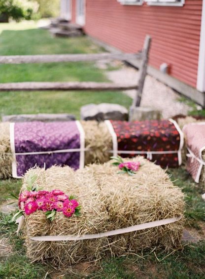 Rustic Weddings with Hay Bales - COWGIRL Magazine