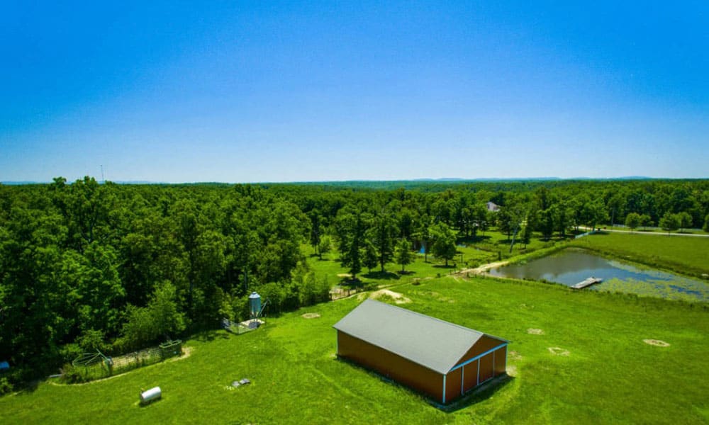 This Tennessee Equestrian Estate Is The Quintessential Southern Home ...
