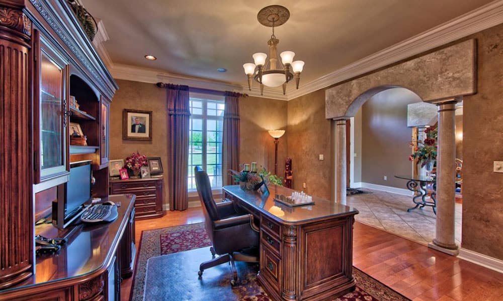 This Tennessee Equestrian Estate Is The Quintessential Southern Home ...