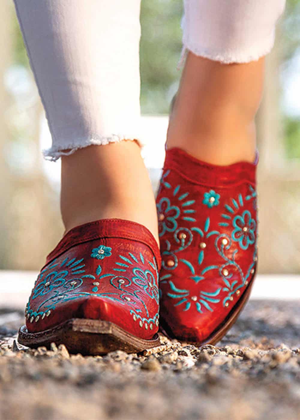 Mule Magnificence - COWGIRL Magazine