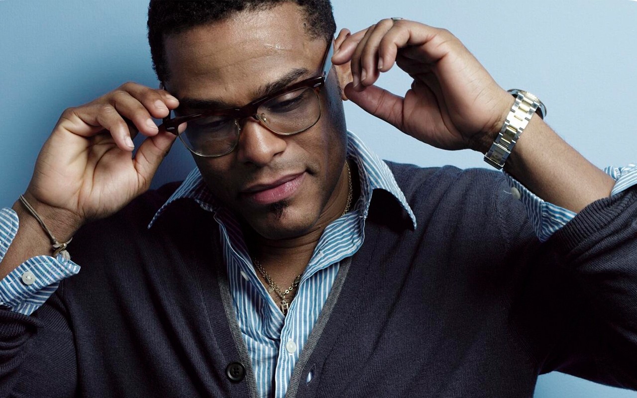 Maxwell Releases Sultry New Love Song